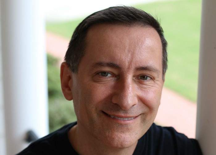 Podcasts replacing radio for many Atlanta residents, especially millennials