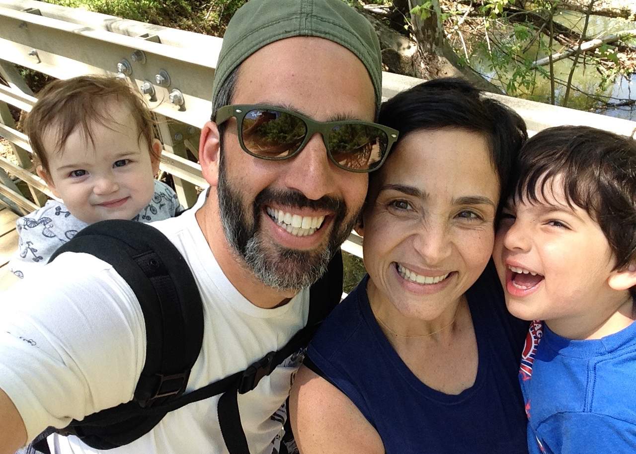 Zoe Fishman navigates an uncertain future as a newly widowed mom
