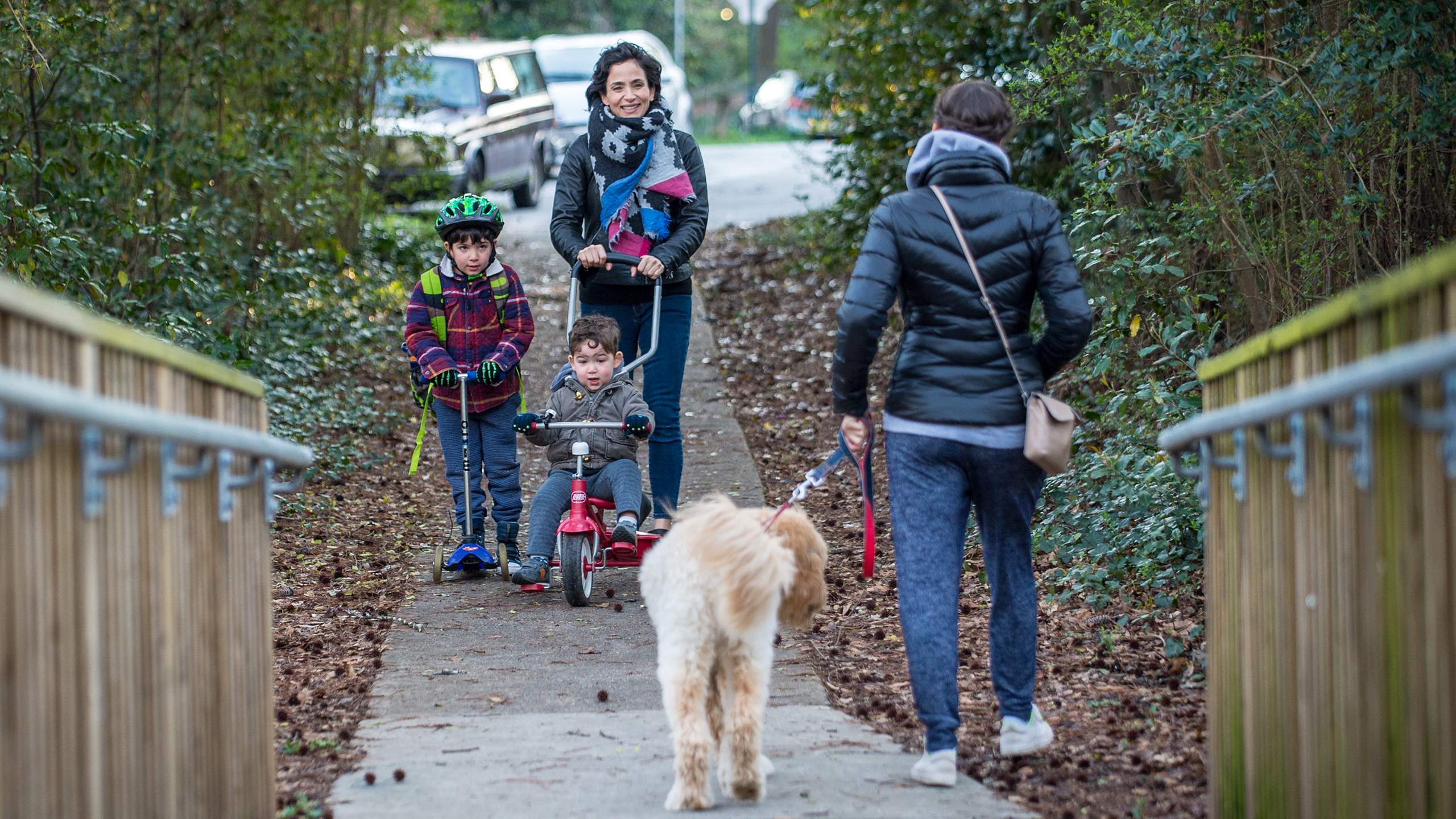 Zoe Fishman navigates an uncertain future as a newly widowed mom